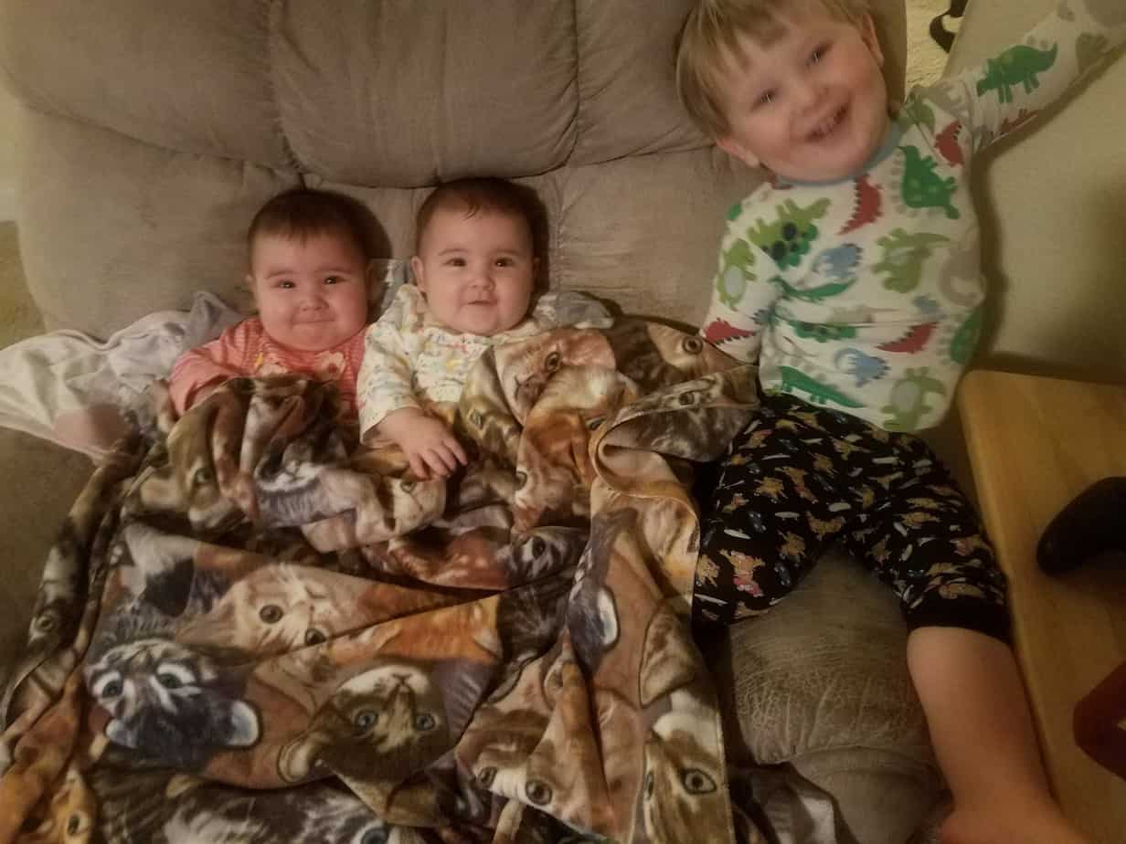 What To Expect When Raising Twins And How Its Awesome Compared To A