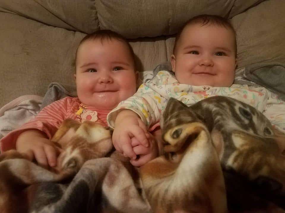 What To Expect When Raising Twins And How Its Awesome Compared To A