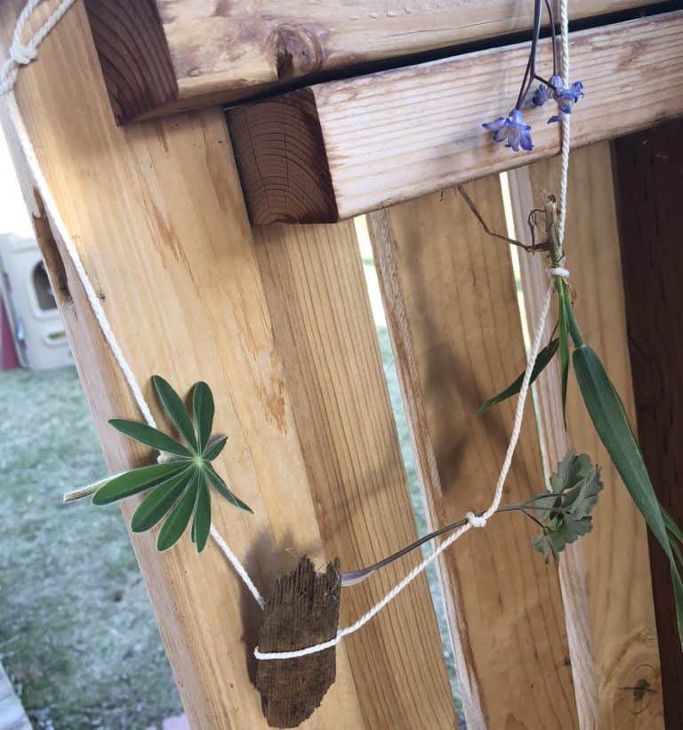 10 Easy Outdoor Crafts to Keep Your Toddler Busy! – The Crazy Outdoor Mama