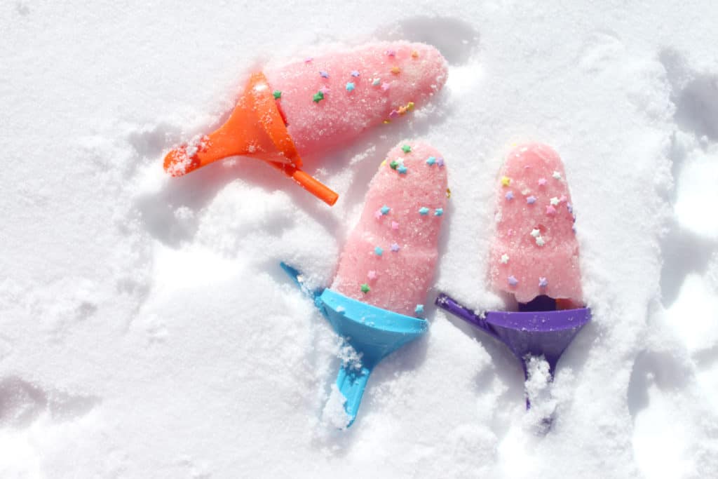 Easy Snow Popsicles Dessert that Everyone Will LOVE! – The Crazy ...