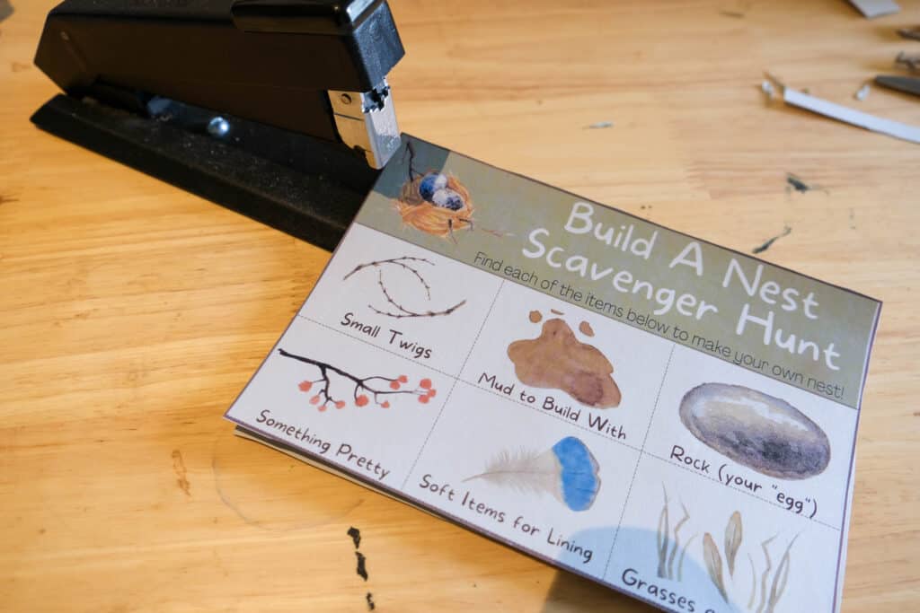 "Build a Nest" Scavenger Hunt [Printable+ Nature Activity for Kids ...