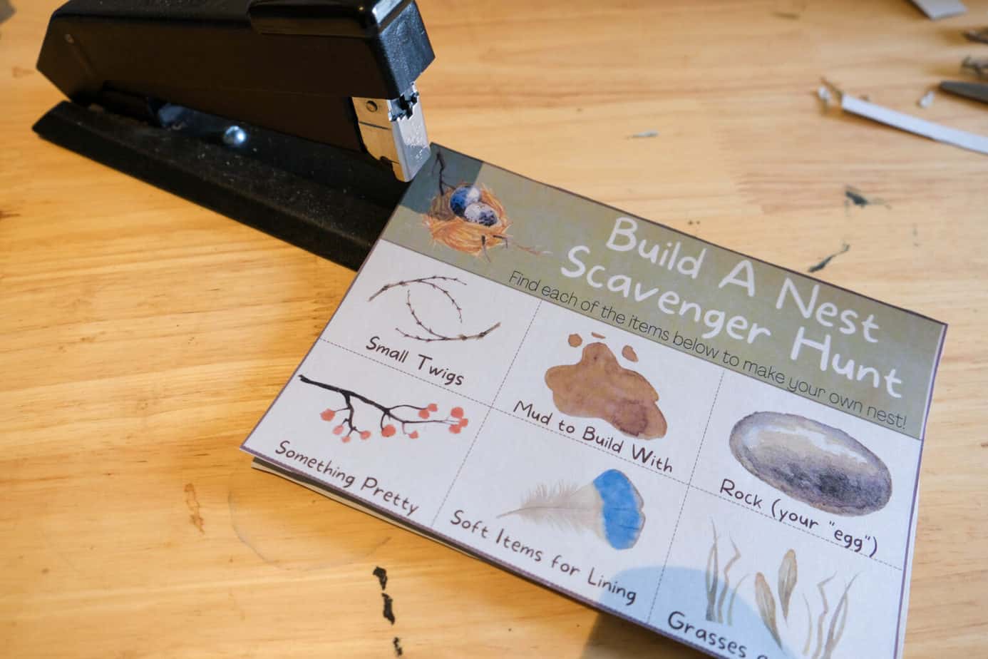 "Build a Nest" Scavenger Hunt [Printable+ Nature Activity for Kids ...