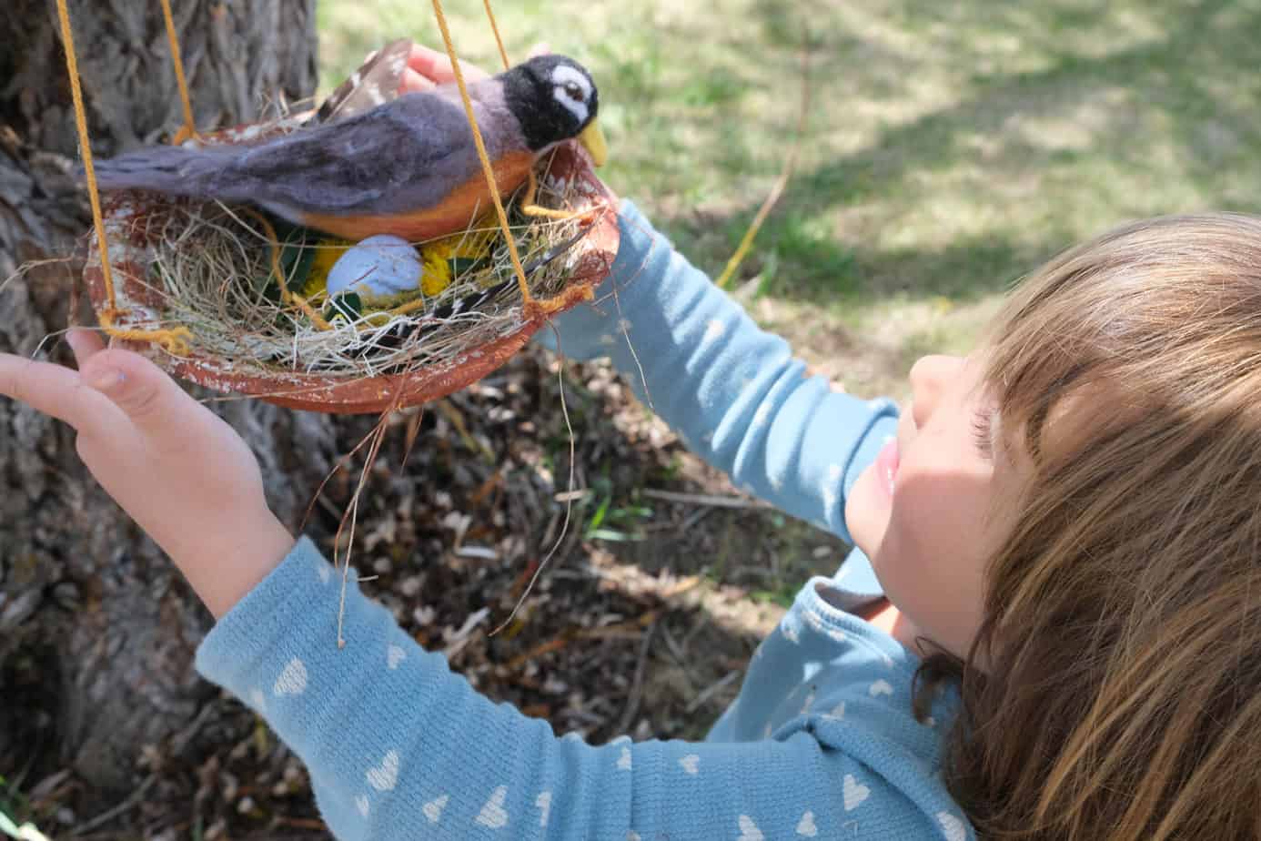"Build a Nest" Scavenger Hunt [Printable+ Nature Activity for Kids ...