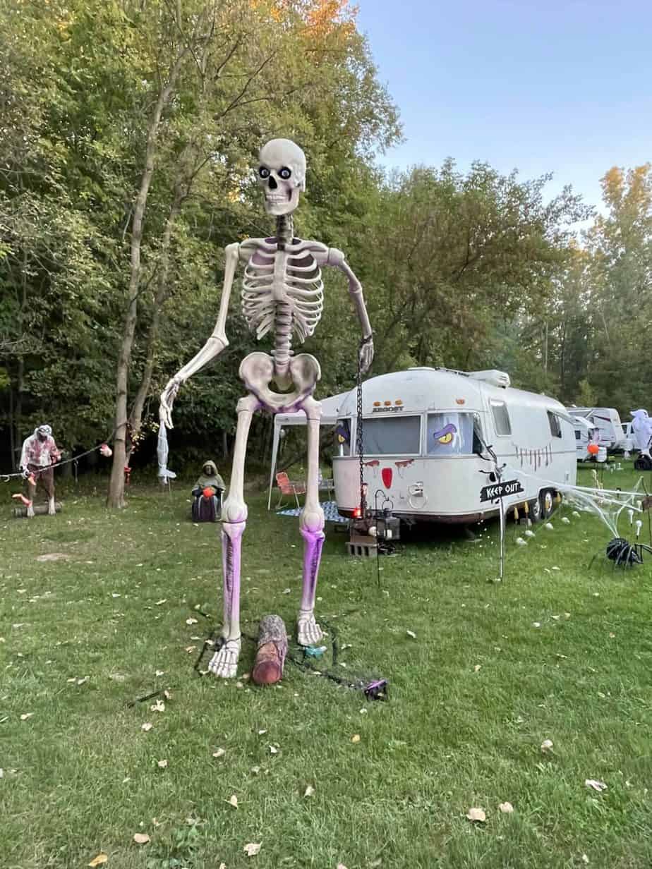 13 Ideas To Decorate Your RV for Halloween Camping! – The Crazy Outdoor ...