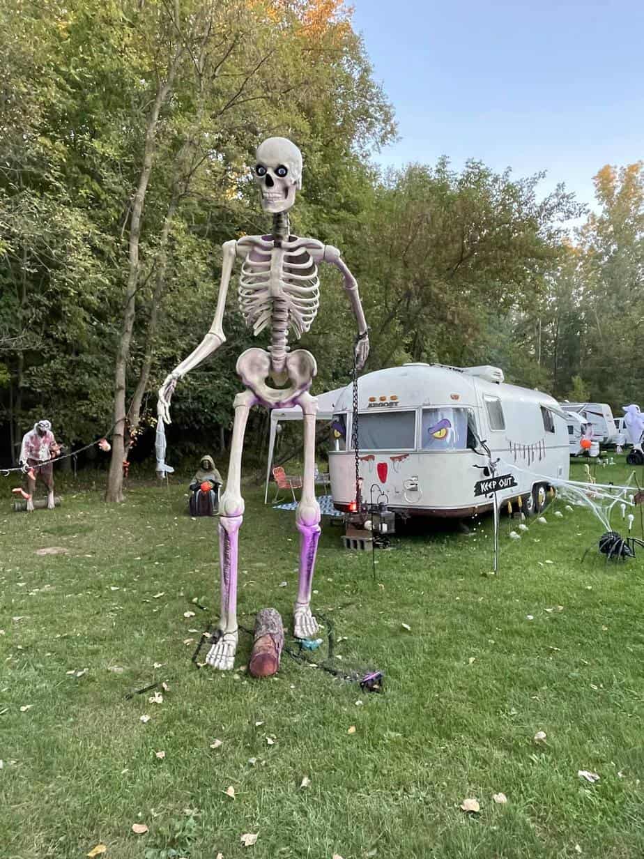 13 Ideas To Decorate Your RV for Halloween Camping! – The Crazy Outdoor ...