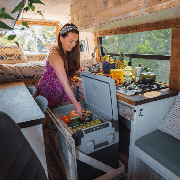 30 Camper Van Layout Ideas - Bedroom, Kitchen, Bathroom + Planning Tips ...