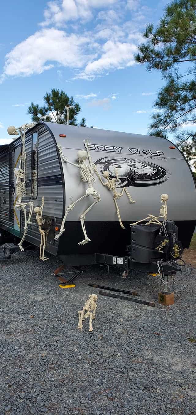 23 Ideas To Decorate Your RV for Halloween Camping! – The Crazy Outdoor ...