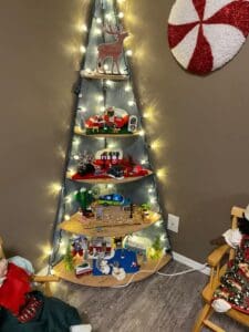 31 Pretty Christmas Camper Decor Ideas (for all sizes of campers ...