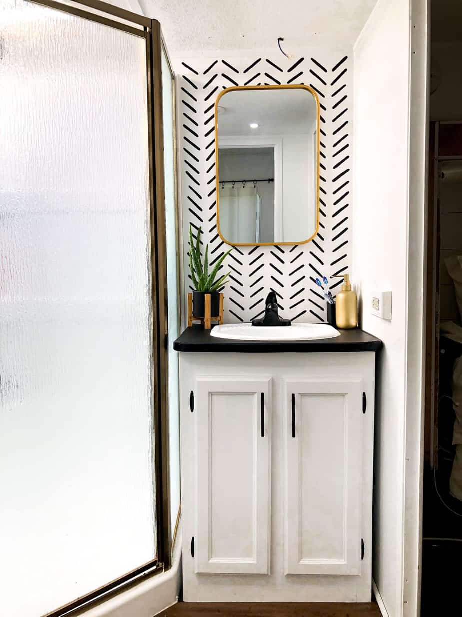 11 RV Bathroom Makeovers to Inspire You! – The Crazy Outdoor Mama