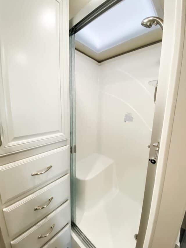 11 RV Bathroom Makeovers to Inspire You! – The Crazy Outdoor Mama